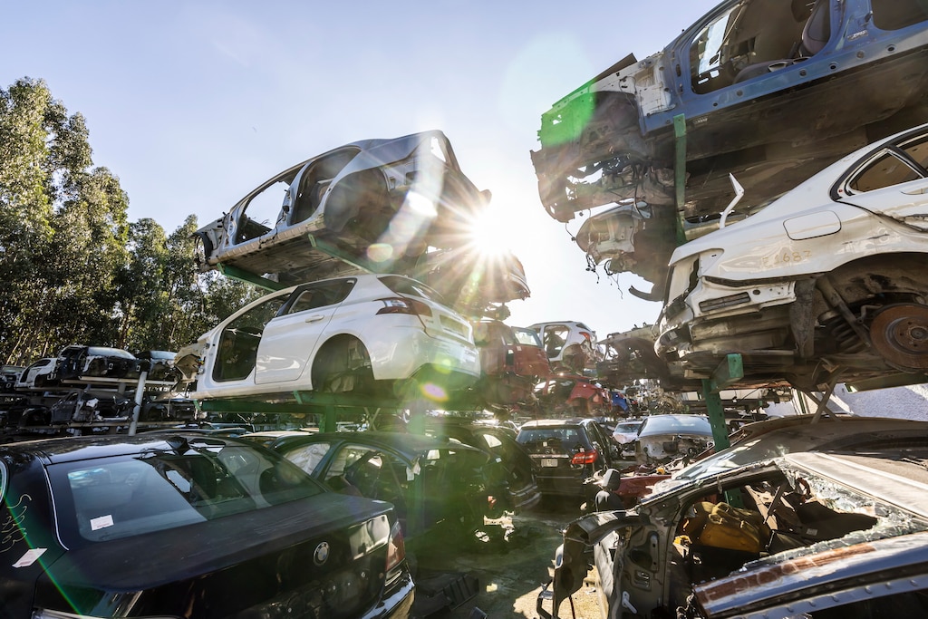 Vehicle Recycling | Automotive Recycling | SUSTAINera